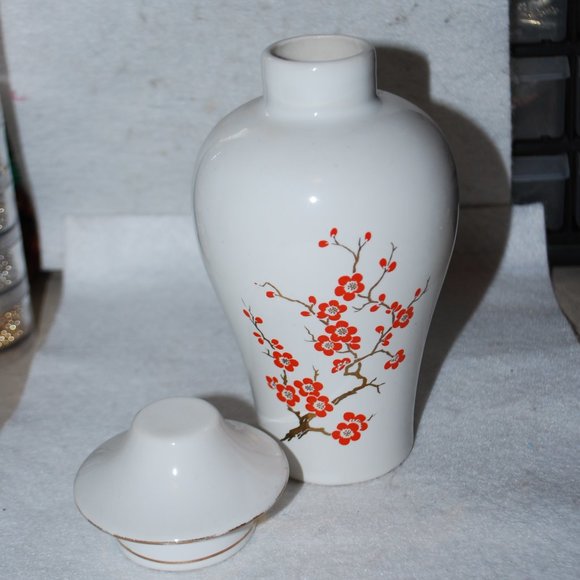 Avon | Accents | Vintage Avon Imperial Garden Vase | Poshmark